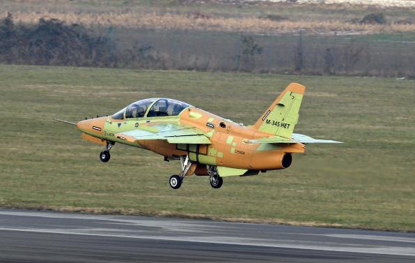 Block 20, the new digital face of the M-346 | Leonardo